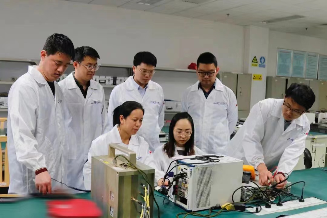 神十五飞天 微波雷达人二十年逐梦苍穹实现“太空牵手”梦